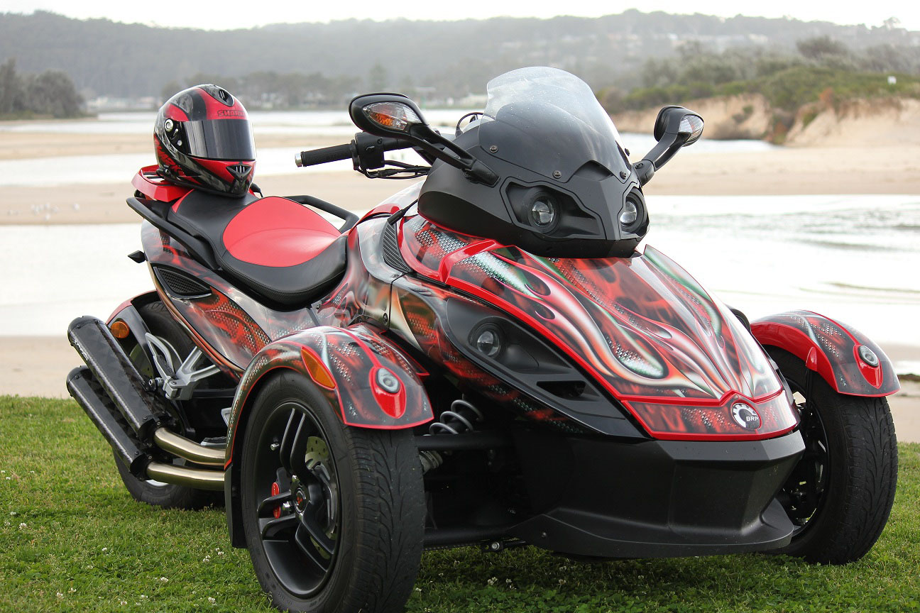 ALLPOWERSPORTSGRAPHICS.COM CUSTOM CAN-AM SPYDER GRAPHICS KITS